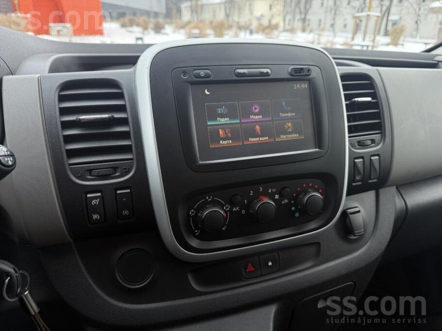 Brūns Renault Trafic 2017 Rīga, ar dzinēja tilpumu 1.60 L un nobraukumu 210 tūkst. km par 13500 €, foto 12 vietnē AUTOMOTO.COM.LV
