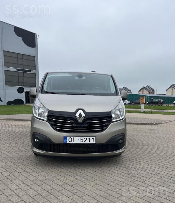 Brown Renault Trafic 2018 in Riga, with an engine capacity of 1.60 L and mileage of 250 thousand km for 13500 €, photo 4 on AUTOMOTO.COM.LV