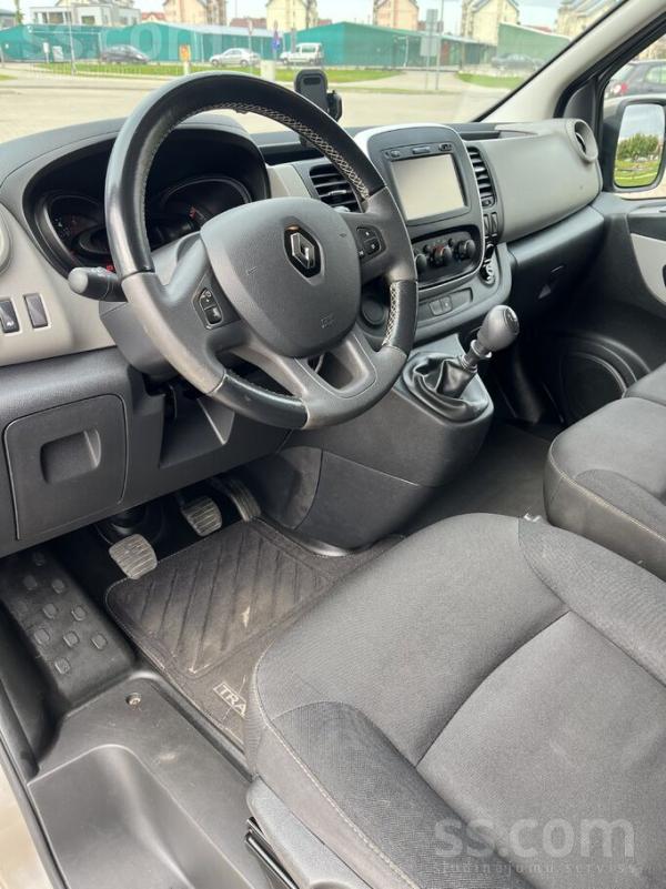 Brown Renault Trafic 2018 in Riga, with an engine capacity of 1.60 L and mileage of 250 thousand km for 13500 €, photo 7 on AUTOMOTO.COM.LV