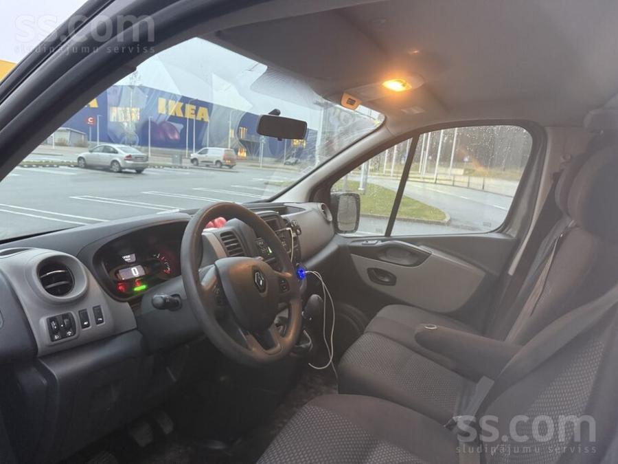 Brūns Renault Trafic 2019 Rīga, ar dzinēja tilpumu 1.60 L un nobraukumu 240 tūkst. km par 12900 €, foto 11 vietnē AUTOMOTO.COM.LV