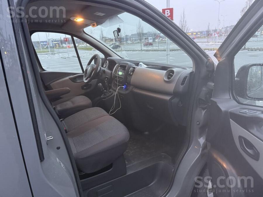 Brūns Renault Trafic 2019 Rīga, ar dzinēja tilpumu 1.60 L un nobraukumu 240 tūkst. km par 12900 €, foto 12 vietnē AUTOMOTO.COM.LV