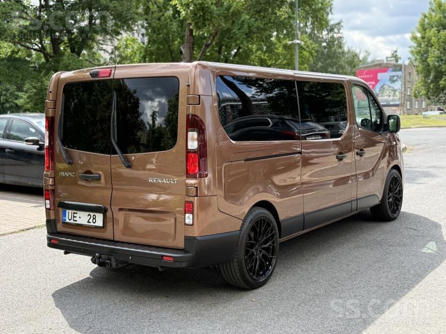 Brūns Renault Trafic 2019 Rīga, ar dzinēja tilpumu 1.50 L un nobraukumu 266 tūkst. km par 14400 €, foto 5 vietnē AUTOMOTO.COM.LV