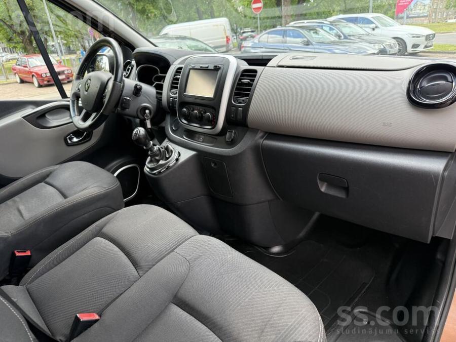 Brūns Renault Trafic 2019 Rīga, ar dzinēja tilpumu 1.50 L un nobraukumu 266 tūkst. km par 14400 €, foto 15 vietnē AUTOMOTO.COM.LV