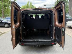 Brūns Renault Trafic 2019 Rīga, ar dzinēja tilpumu 1.50 L un nobraukumu 266 tūkst. km par 14400 €, foto 19 vietnē AUTOMOTO.COM.LV