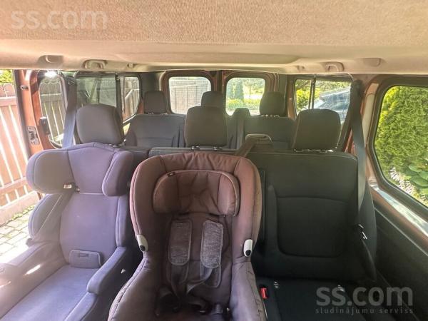 Brown Renault Trafic 2019 in Riga, with an engine capacity of 1.60 L and mileage of 108 thousand km for 15499 €, photo 6 on AUTOMOTO.COM.LV
