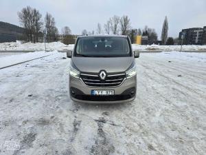 Brown Renault Trafic 2020 in Vilnius, with an engine capacity of 2.00 L and mileage of 368 thousand km for 13900 €, photo 2 on AUTOMOTO.COM.LV