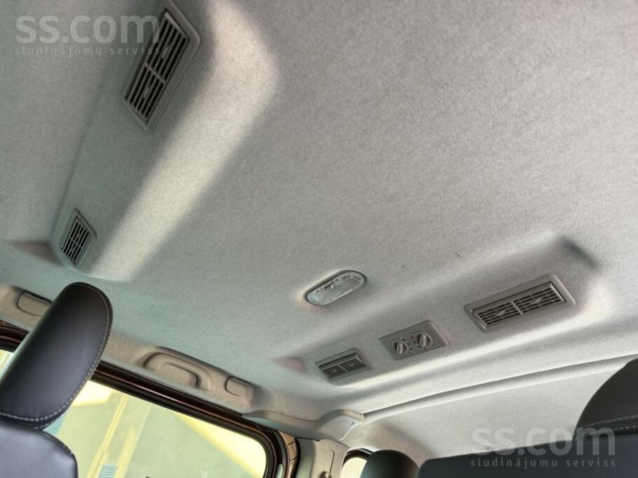 Brown Renault Trafic 2015 in Valka, with an engine capacity of 1.60 L and mileage of 203 thousand km for 13999 €, photo 19 on AUTOMOTO.COM.LV