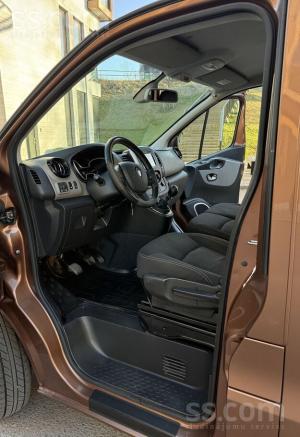 Brown Renault Trafic 2015 in Valka, with an engine capacity of 1.60 L and mileage of 203 thousand km for 13999 €, photo 20 on AUTOMOTO.COM.LV