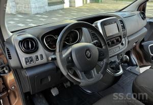 Brown Renault Trafic 2015 in Valka, with an engine capacity of 1.60 L and mileage of 203 thousand km for 13999 €, photo 21 on AUTOMOTO.COM.LV