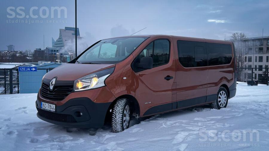 Brown Renault Trafic 2015 in Riga, with an engine capacity of 1.60 L and mileage of 269 thousand km for 12999 €, photo 4 on AUTOMOTO.COM.LV