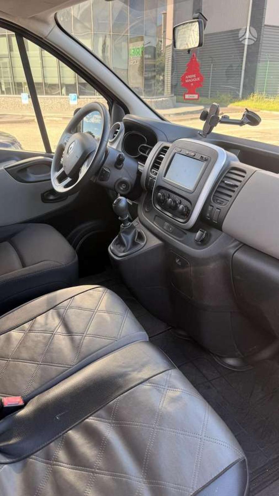 Brūns Renault Trafic 2019 Kauņa, ar dzinēja tilpumu 1.60 L un nobraukumu 138 tūkst. km par 12000 €, foto 14 vietnē AUTOMOTO.COM.LV