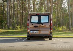 Brown Renault Trafic 2020 in Riga, with an engine capacity of 2.00 L and mileage of 190 thousand km for 18190 €, photo 6 on AUTOMOTO.COM.LV