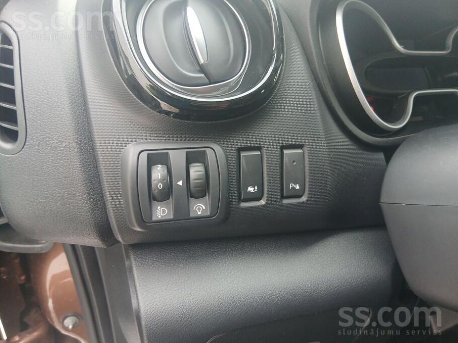 Brūns Renault Trafic 2020 Rīga, ar dzinēja tilpumu 2.00 L un nobraukumu 220 tūkst. km par 12150 €, foto 13 vietnē AUTOMOTO.COM.LV
