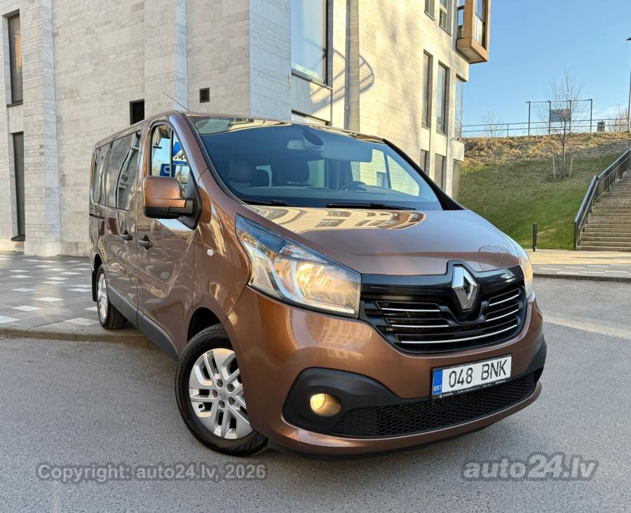 Brown Renault Trafic 2015 in Tallinn, with an engine capacity of 1.60 L and mileage of 203 thousand km for 13999 €, photo 12 on AUTOMOTO.COM.LV