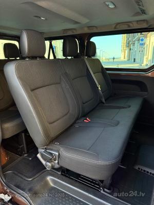 Brown Renault Trafic 2015 in Tallinn, with an engine capacity of 1.60 L and mileage of 203 thousand km for 13999 €, photo 18 on AUTOMOTO.COM.LV