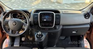 Brown Renault Trafic 2015 in Tallinn, with an engine capacity of 1.60 L and mileage of 203 thousand km for 13999 €, photo 22 on AUTOMOTO.COM.LV