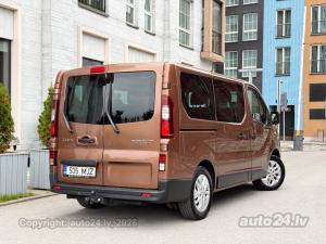Brūns Renault Trafic 2015 Tallina, ar dzinēja tilpumu 1.60 L un nobraukumu 184 tūkst. km par 12999 €, foto 14 vietnē AUTOMOTO.COM.LV
