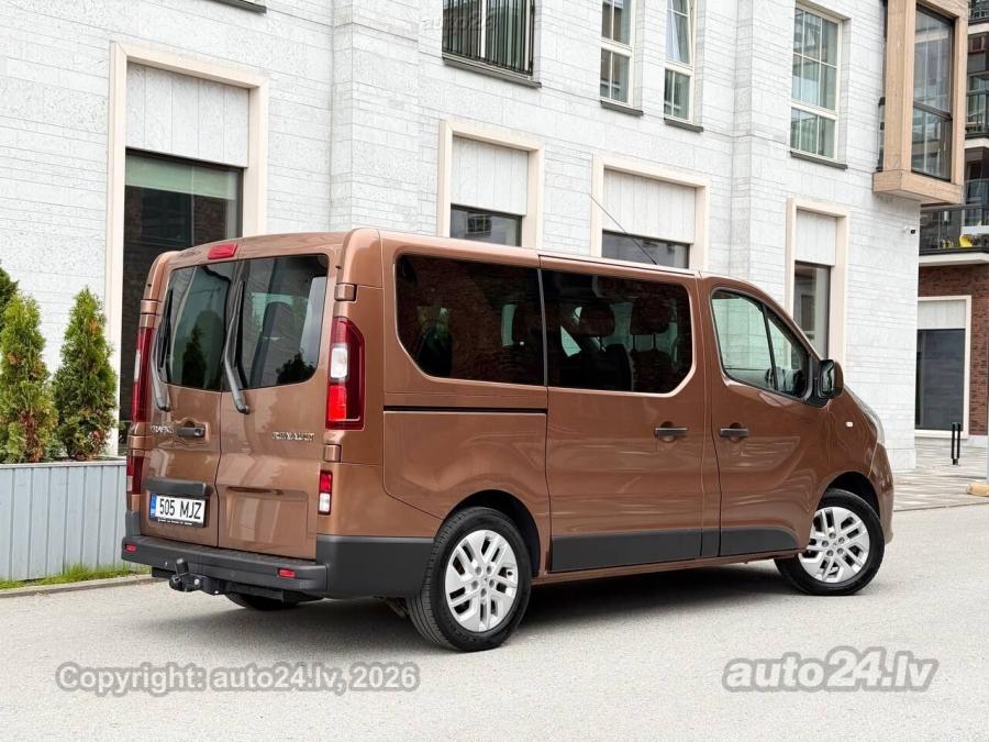 Brūns Renault Trafic 2015 Tallina, ar dzinēja tilpumu 1.60 L un nobraukumu 184 tūkst. km par 12999 €, foto 15 vietnē AUTOMOTO.COM.LV