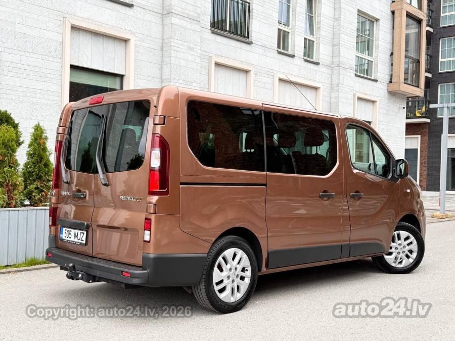 Brūns Renault Trafic 2015 Tallina, ar dzinēja tilpumu 1.60 L un nobraukumu 184 tūkst. km par 12999 €, foto 16 vietnē AUTOMOTO.COM.LV