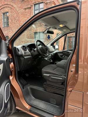 Brūns Renault Trafic 2015 Tallina, ar dzinēja tilpumu 1.60 L un nobraukumu 184 tūkst. km par 12999 €, foto 26 vietnē AUTOMOTO.COM.LV