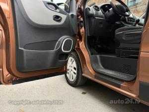 Brūns Renault Trafic 2015 Tallina, ar dzinēja tilpumu 1.60 L un nobraukumu 184 tūkst. km par 12999 €, foto 29 vietnē AUTOMOTO.COM.LV
