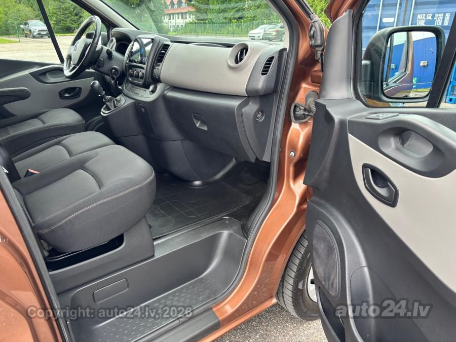 Brown Renault Trafic 2016 in Paide, with an engine capacity of 1.60 L and mileage of 149 thousand km for 15590 €, photo 10 on AUTOMOTO.COM.LV