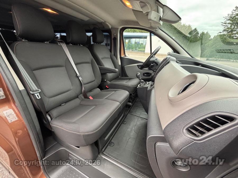 Brown Renault Trafic 2016 in Paide, with an engine capacity of 1.60 L and mileage of 149 thousand km for 15590 €, photo 11 on AUTOMOTO.COM.LV