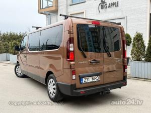 Brown Renault Trafic 2017 in Tallinn, with an engine capacity of 1.60 L and mileage of 235 thousand km for 14699 €, photo 6 on AUTOMOTO.COM.LV