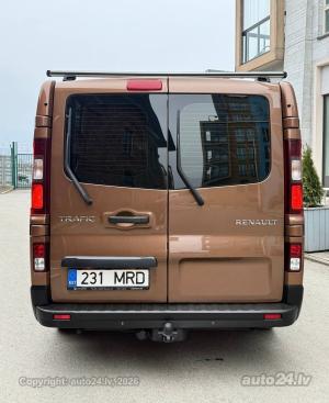 Brown Renault Trafic 2017 in Tallinn, with an engine capacity of 1.60 L and mileage of 235 thousand km for 14699 €, photo 8 on AUTOMOTO.COM.LV