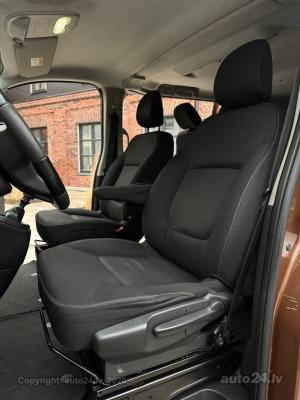 Brown Renault Trafic 2017 in Tallinn, with an engine capacity of 1.60 L and mileage of 235 thousand km for 14699 €, photo 23 on AUTOMOTO.COM.LV