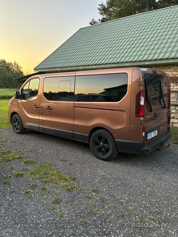 Brown Renault Trafic 2021 in Kunda, with an engine capacity of 2.00 L and mileage of 255 thousand km for 17800 €, photo 1 on AUTOMOTO.COM.LV