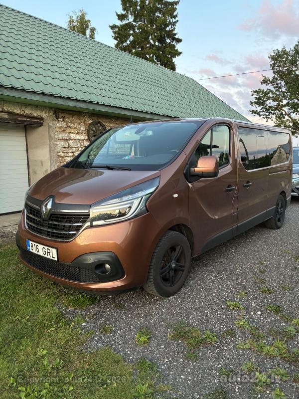 Brown Renault Trafic 2021 in Kunda, with an engine capacity of 2.00 L and mileage of 255 thousand km for 17800 €, photo 3 on AUTOMOTO.COM.LV