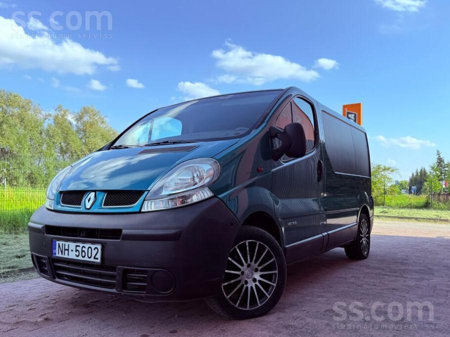 Green Renault Trafic 2002 in Bauska, with an engine capacity of 1.90 L and mileage of 0 thousand km for 3200 €, photo 1 on AUTOMOTO.COM.LV