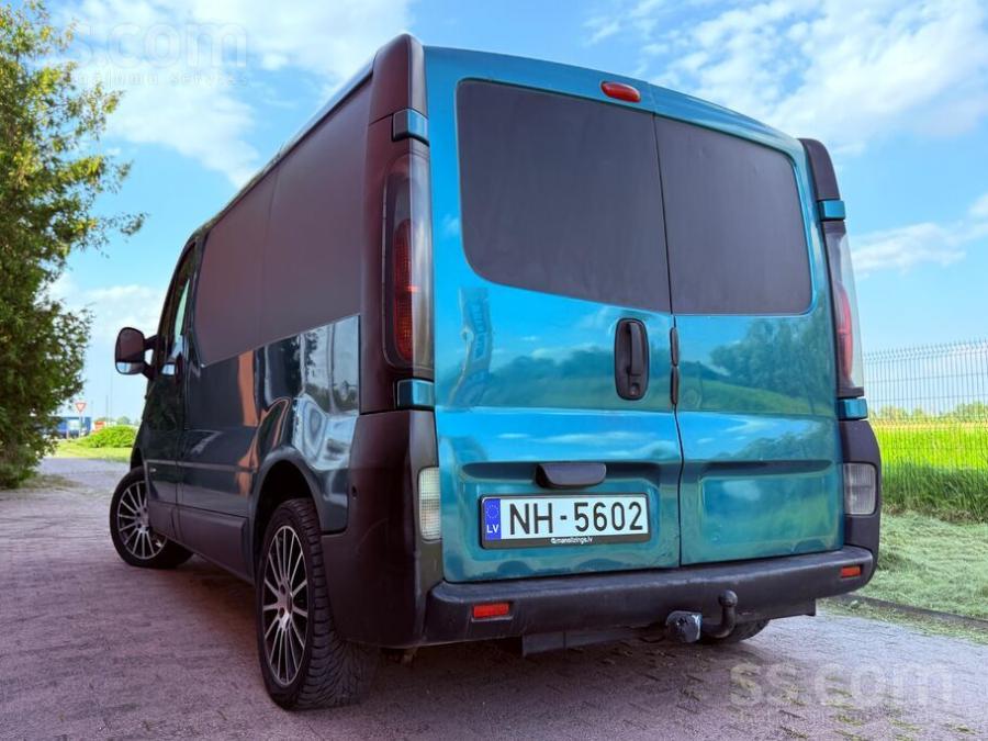 Green Renault Trafic 2002 in Bauska, with an engine capacity of 1.90 L and mileage of 0 thousand km for 3200 €, photo 7 on AUTOMOTO.COM.LV