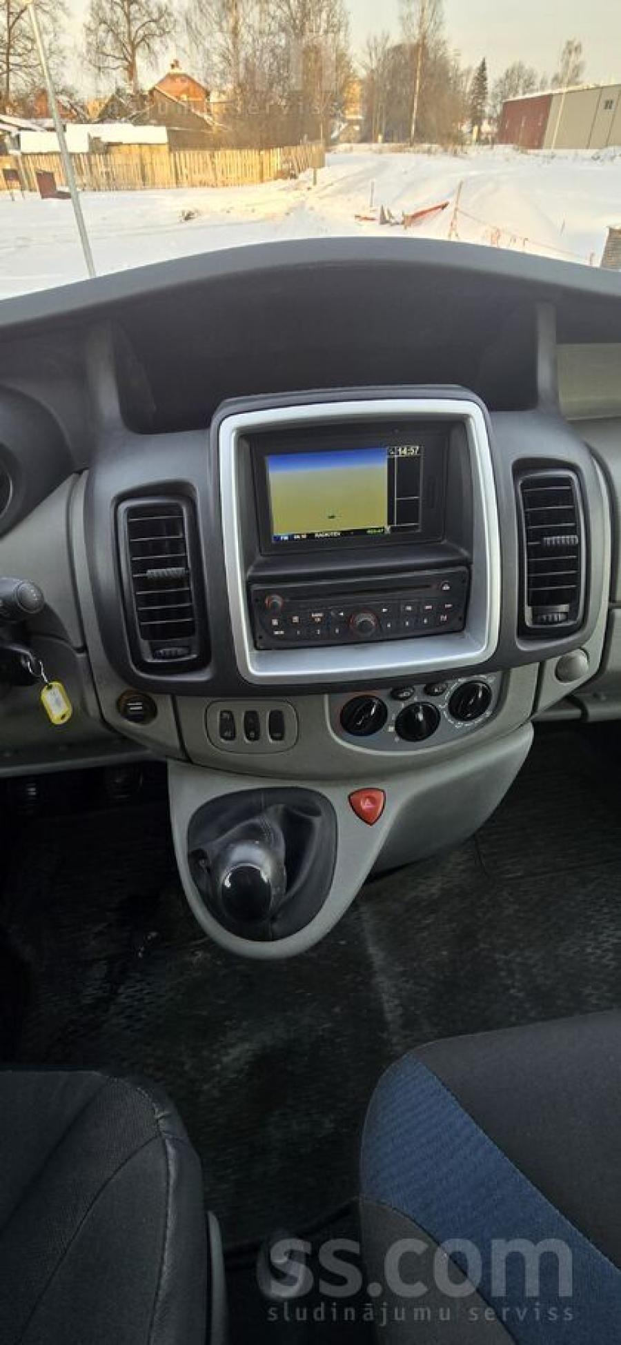 Zaļš Renault Trafic 2012 Valmiera, ar dzinēja tilpumu 2.00 L un nobraukumu 472 tūkst. km par 2800 €, foto 12 vietnē AUTOMOTO.COM.LV