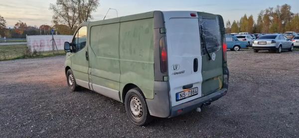 Green Renault Trafic 2001 in Daugavpils, with an engine capacity of 1.90 L and mileage of 307 thousand km for 1500 €, photo 2 on AUTOMOTO.COM.LV