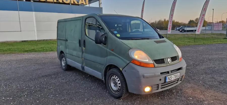 Green Renault Trafic 2001 in Daugavpils, with an engine capacity of 1.90 L and mileage of 307 thousand km for 1500 €, photo 5 on AUTOMOTO.COM.LV