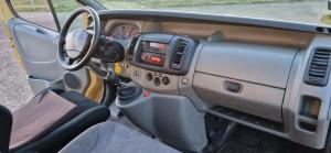 Green Renault Trafic 2001 in Daugavpils, with an engine capacity of 1.90 L and mileage of 307 thousand km for 1500 €, photo 12 on AUTOMOTO.COM.LV