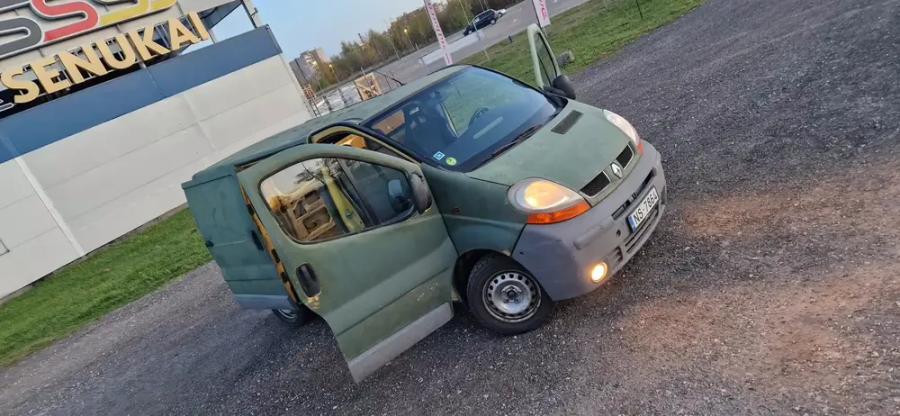 Green Renault Trafic 2001 in Daugavpils, with an engine capacity of 1.90 L and mileage of 307 thousand km for 1500 €, photo 23 on AUTOMOTO.COM.LV