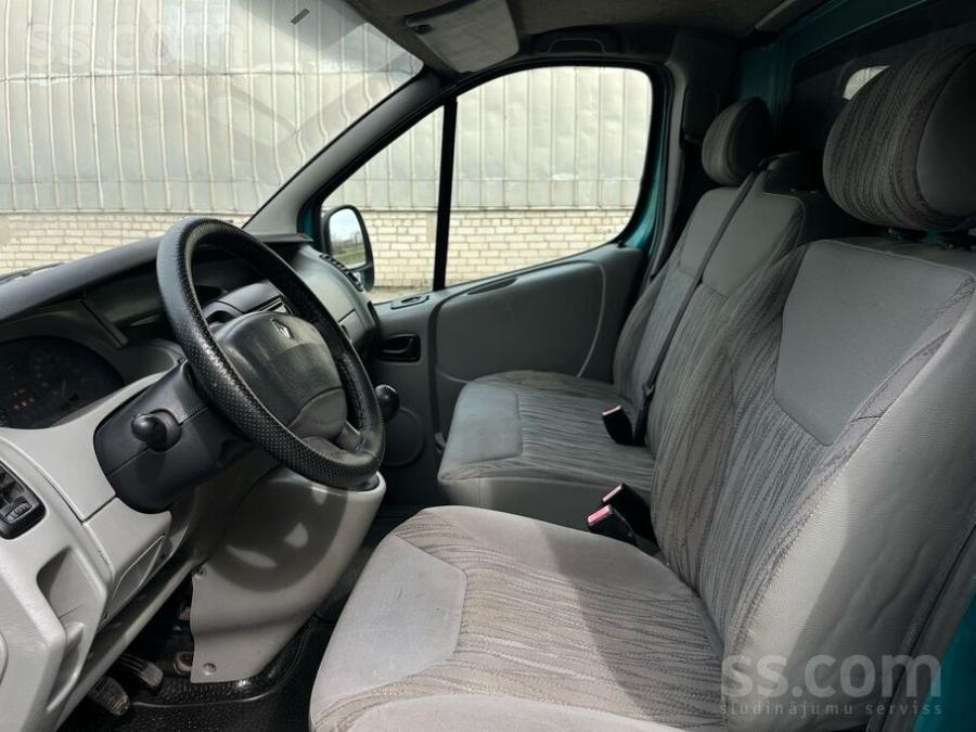 Zaļš Renault Trafic 2002 Bauska, ar dzinēja tilpumu 1.90 L un nobraukumu 0 tūkst. km par 3700 €, foto 13 vietnē AUTOMOTO.COM.LV