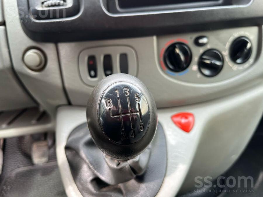 Zaļš Renault Trafic 2002 Bauska, ar dzinēja tilpumu 1.90 L un nobraukumu 0 tūkst. km par 3700 €, foto 15 vietnē AUTOMOTO.COM.LV