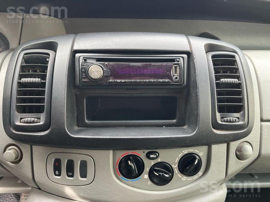 Zaļš Renault Trafic 2002 Bauska, ar dzinēja tilpumu 1.90 L un nobraukumu 0 tūkst. km par 3700 €, foto 16 vietnē AUTOMOTO.COM.LV