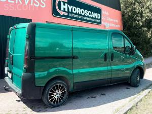 Green Renault Trafic 2002 in Bauska, with an engine capacity of 1.90 L and mileage of 0 thousand km for 3300 €, photo 3 on AUTOMOTO.COM.LV