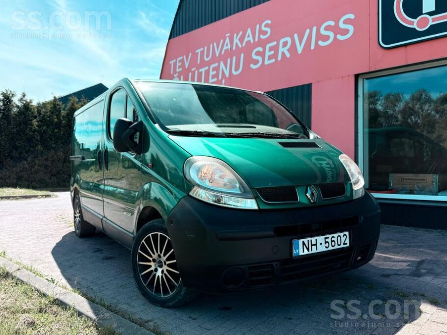 Green Renault Trafic 2002 in Bauska, with an engine capacity of 1.90 L and mileage of 0 thousand km for 3300 €, photo 4 on AUTOMOTO.COM.LV