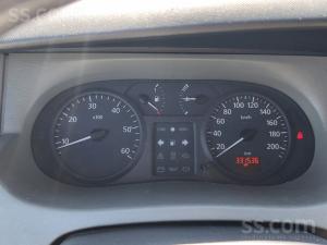 Zaļš Renault Trafic 2004 Rīga, ar dzinēja tilpumu 2.50 L un nobraukumu 332 tūkst. km par 5015 €, foto 13 vietnē AUTOMOTO.COM.LV