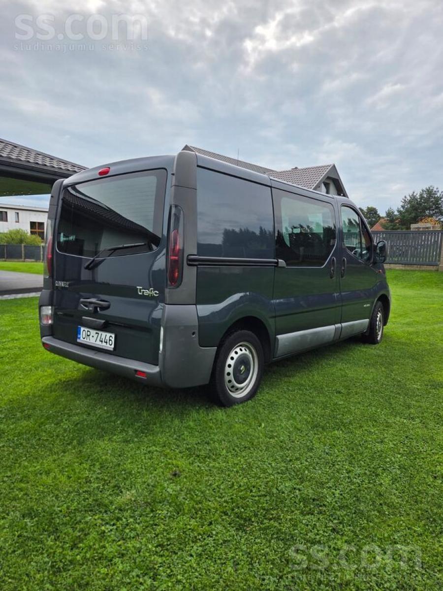 Zaļš Renault Trafic 2004 Rīga, ar dzinēja tilpumu 1.90 L un nobraukumu 246 tūkst. km par 4790 €, foto 4 vietnē AUTOMOTO.COM.LV