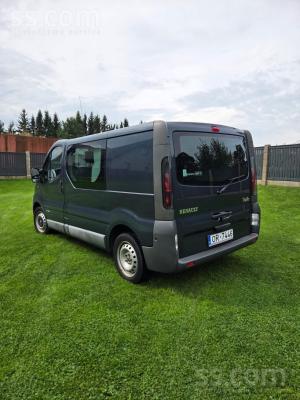 Zaļš Renault Trafic 2004 Rīga, ar dzinēja tilpumu 1.90 L un nobraukumu 246 tūkst. km par 4790 €, foto 5 vietnē AUTOMOTO.COM.LV