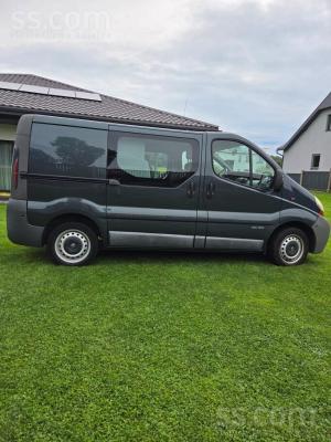 Zaļš Renault Trafic 2004 Rīga, ar dzinēja tilpumu 1.90 L un nobraukumu 246 tūkst. km par 4790 €, foto 6 vietnē AUTOMOTO.COM.LV