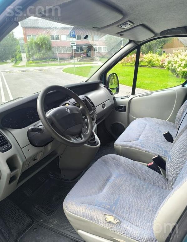 Zaļš Renault Trafic 2005 Valmiera, ar dzinēja tilpumu 2.00 L un nobraukumu 249 tūkst. km par 3540 €, foto 7 vietnē AUTOMOTO.COM.LV