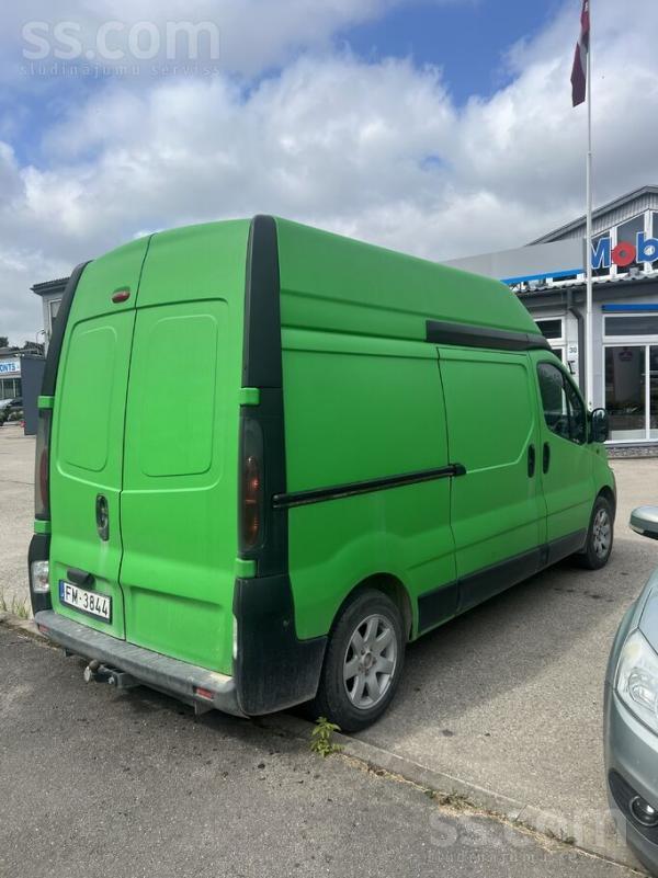 Zaļš Renault Trafic 2005 Jēkabpils, ar dzinēja tilpumu 1.90 L un nobraukumu 490 tūkst. km par 2900 €, foto 3 vietnē AUTOMOTO.COM.LV